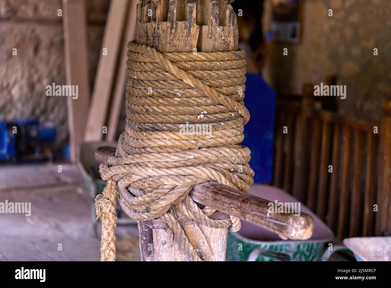Hoisting technology hi-res stock photography and images - Alamy