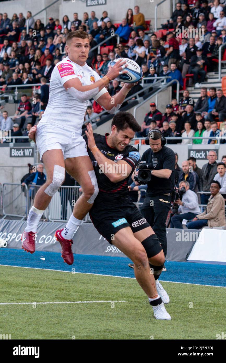 Henry slade saracens exeter hi-res stock photography and images - Alamy