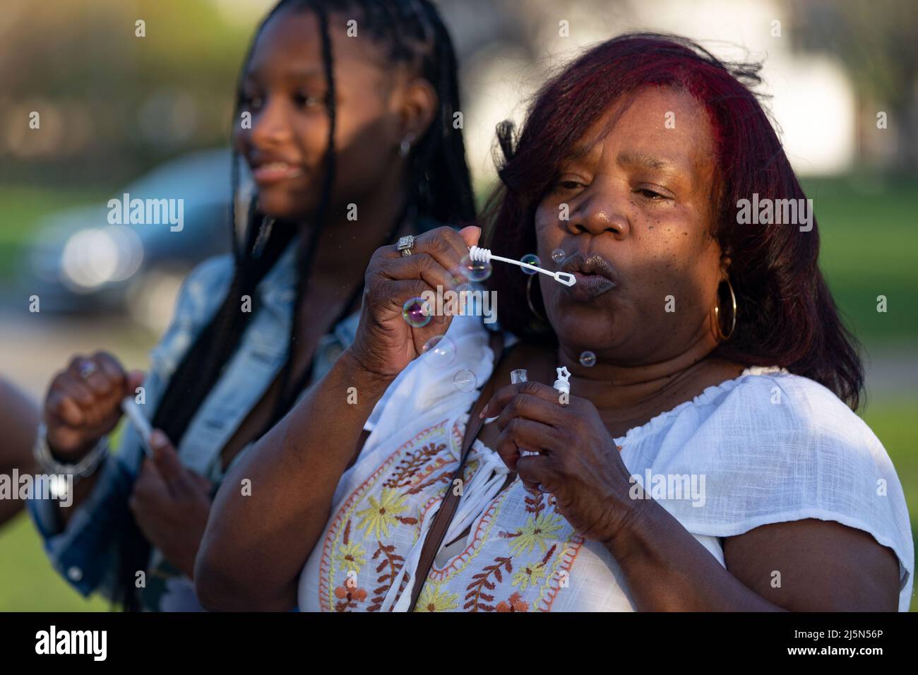 Ja’Niah Bryant, 16, Ma’Khia Bryant’s younger sister, and Jeanene ...