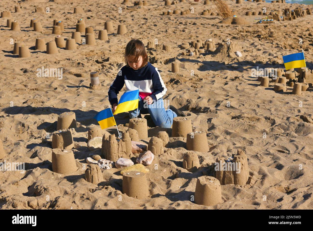 Spain flag beach sand castle hi-res stock photography and images - Alamy