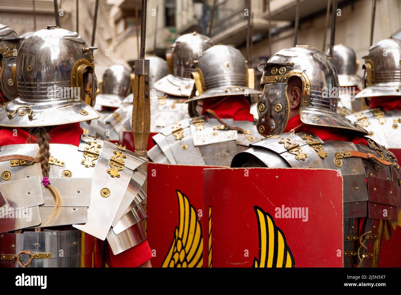 Roman soldier in uniform hi-res stock photography and images - Alamy