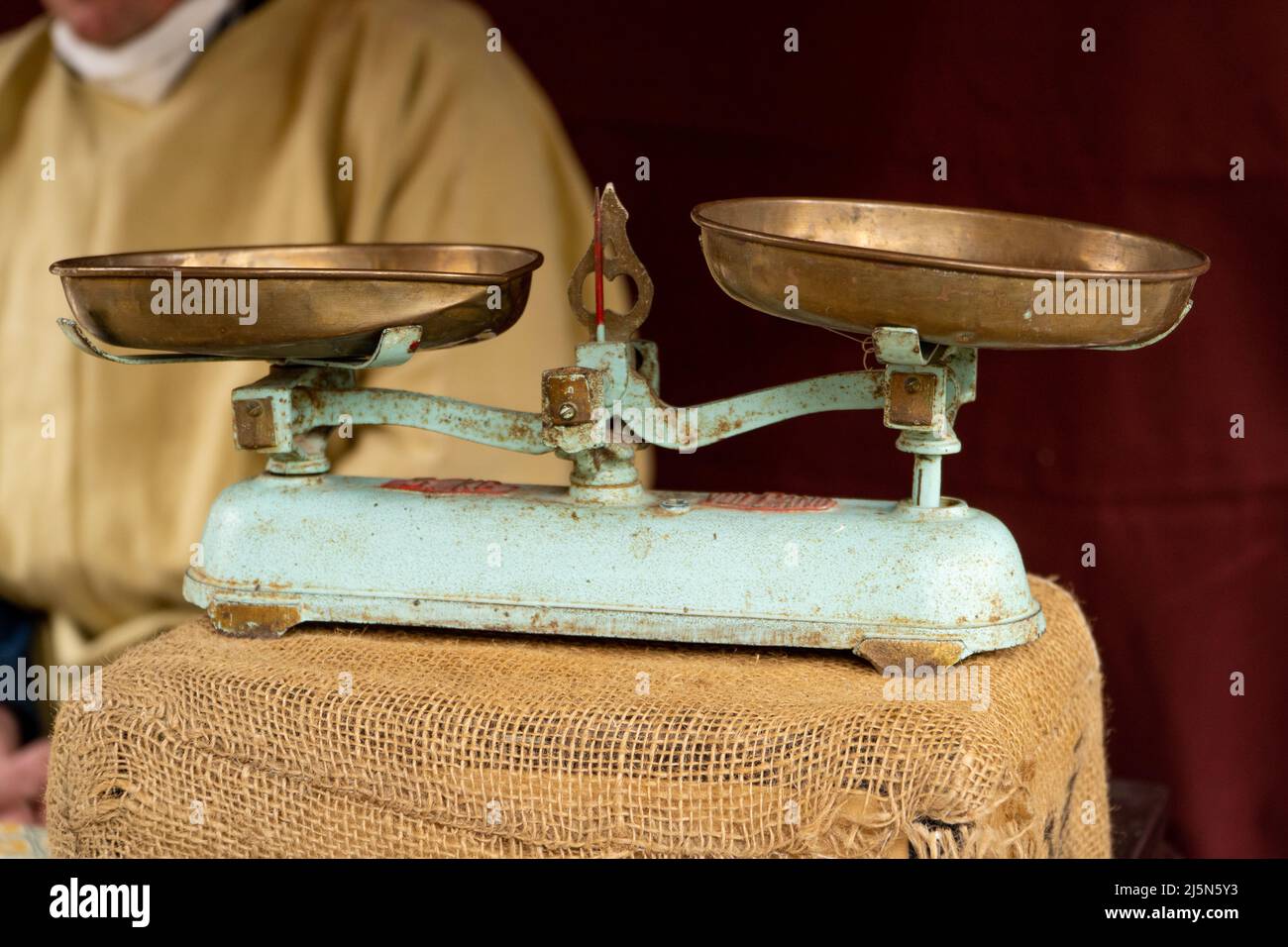 traditional scale on a medievall market in Spain Stock Photo - Alamy