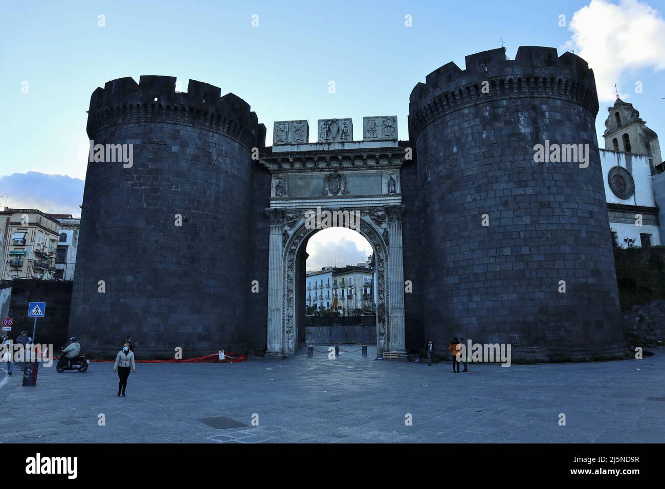 Porta di muro hi-res stock photography and images - Alamy