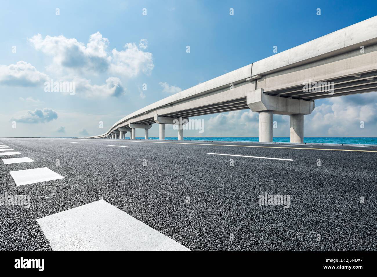 River asphalt road architecture hi-res stock photography and images - Alamy
