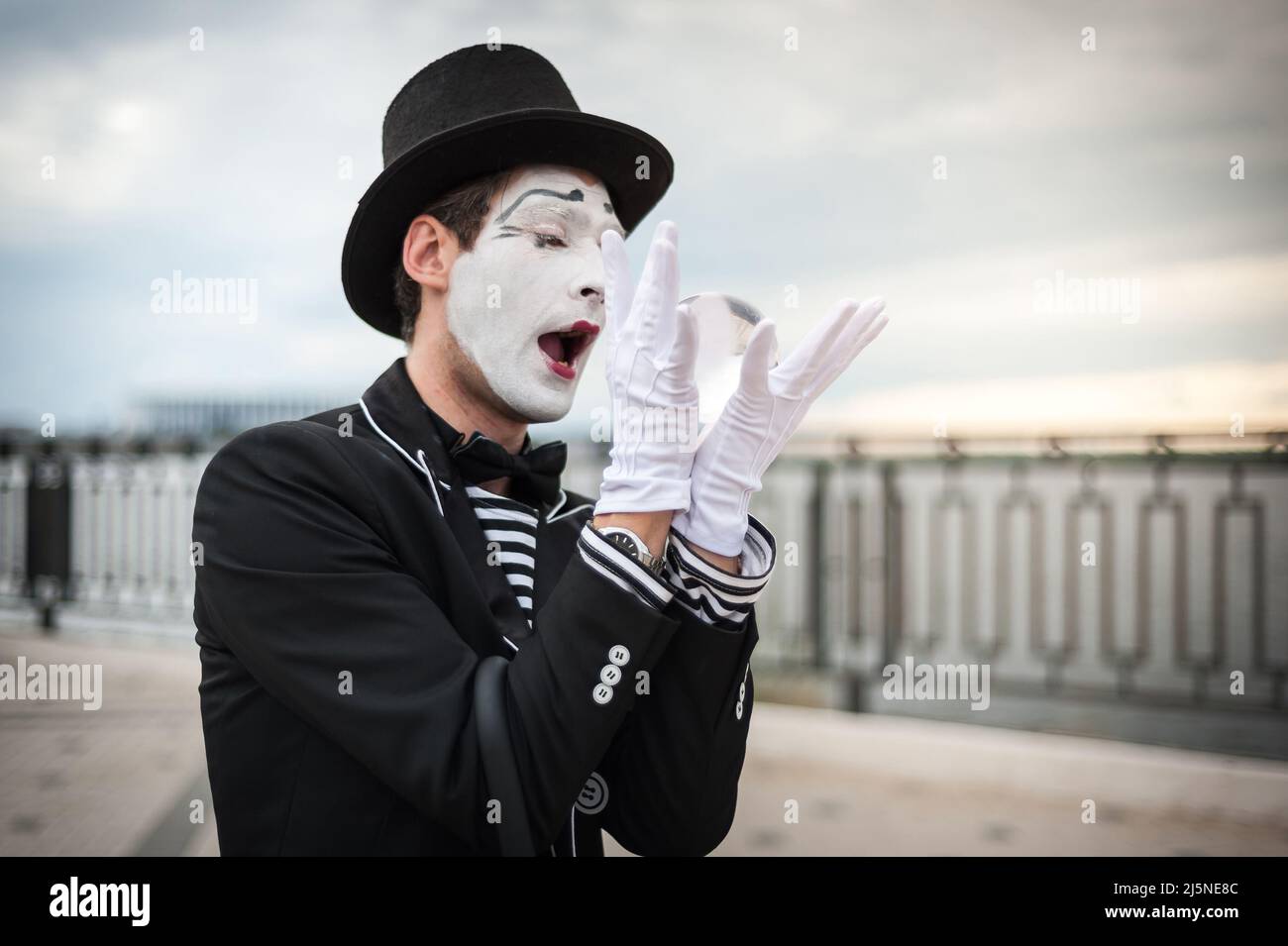 Sexy Mime Makeup