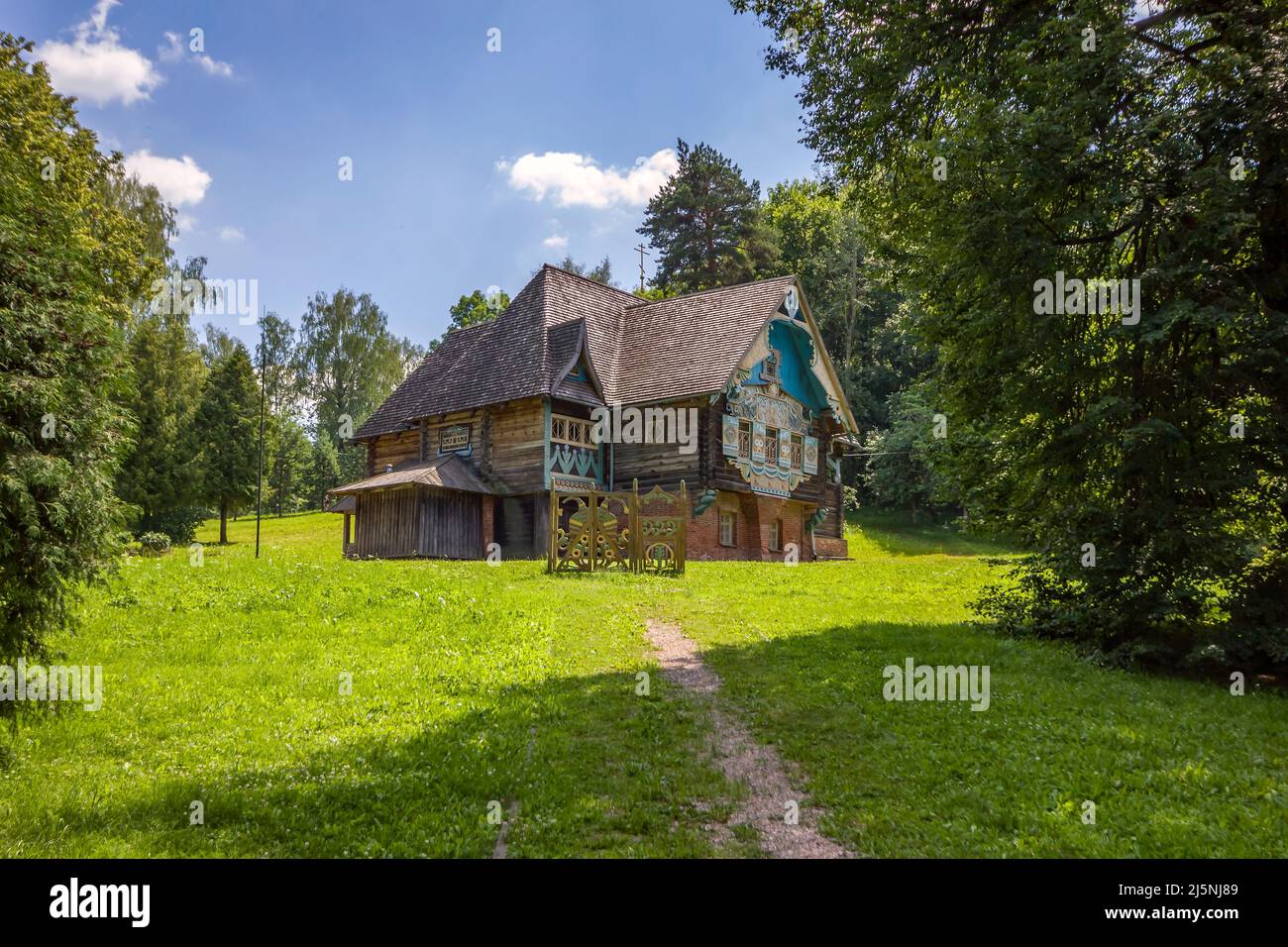 Teremok russia hi-res stock photography and images - Alamy