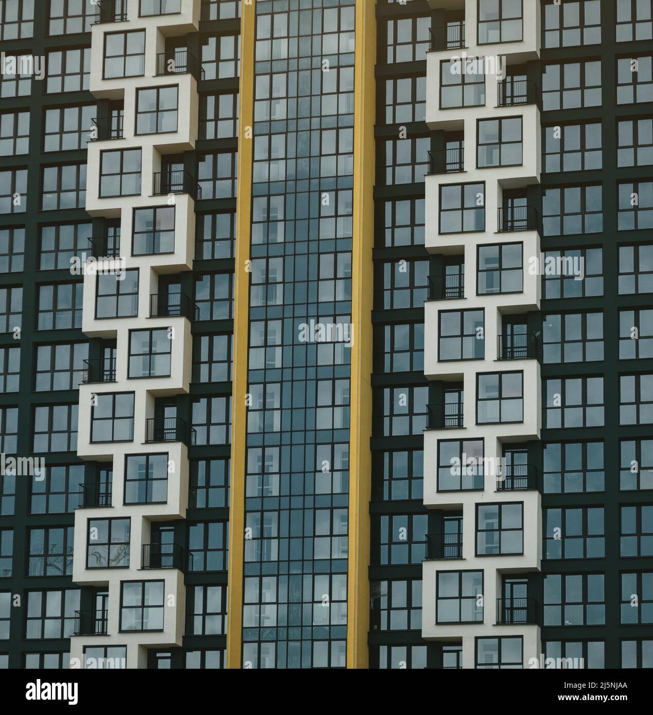 multi-storey residential building. many windows Stock Photo - Alamy