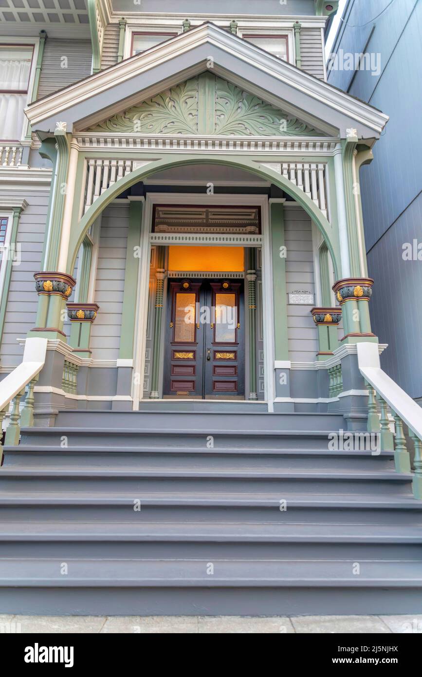 Victorian style victorian trims hi-res stock photography and images - Alamy