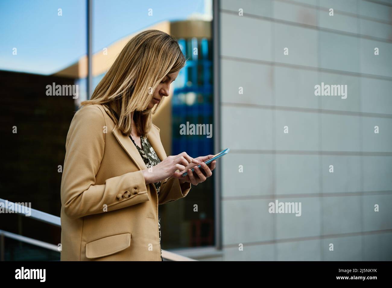Smartphine hi-res stock photography and images - Alamy