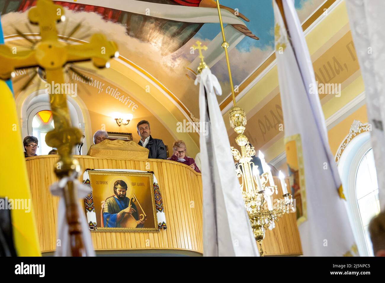 A choir sings during the Easter Sunday service, called Holy Pascha at ...