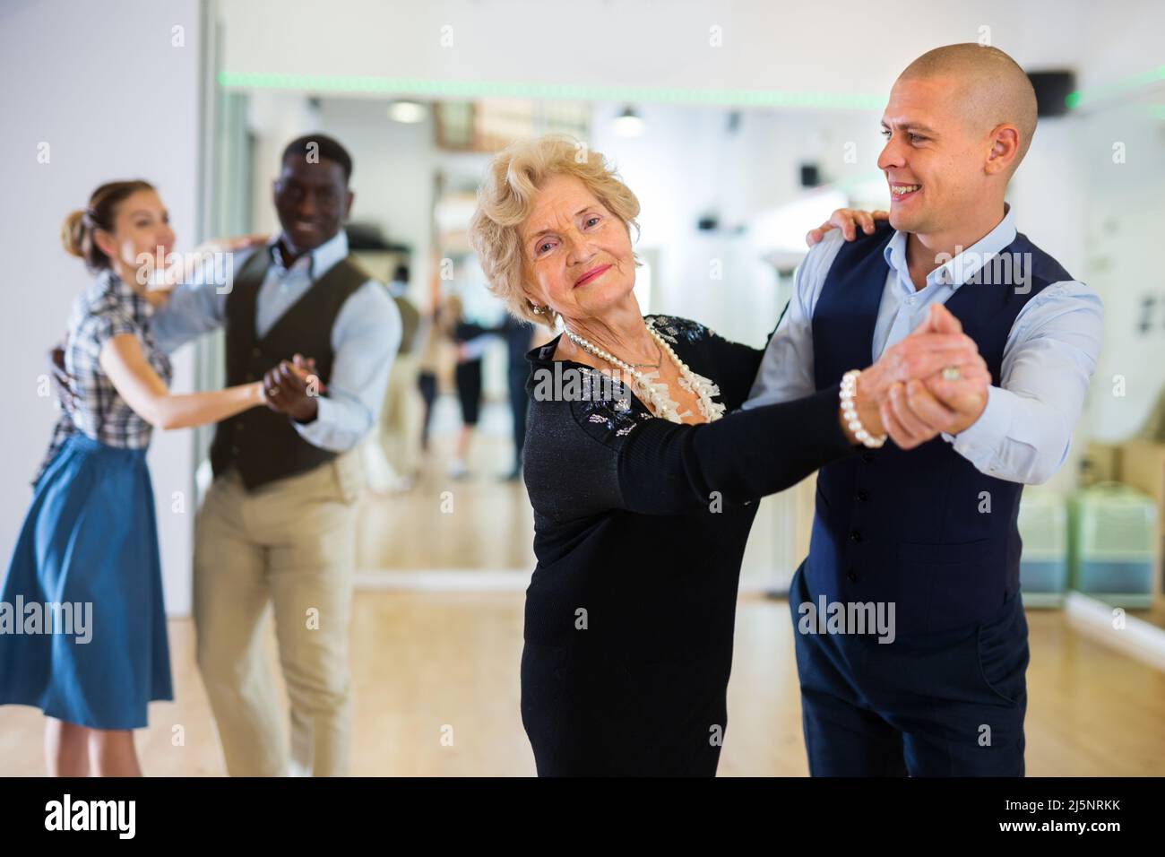 Latin ballroom dancer hi-res stock photography and images - Alamy