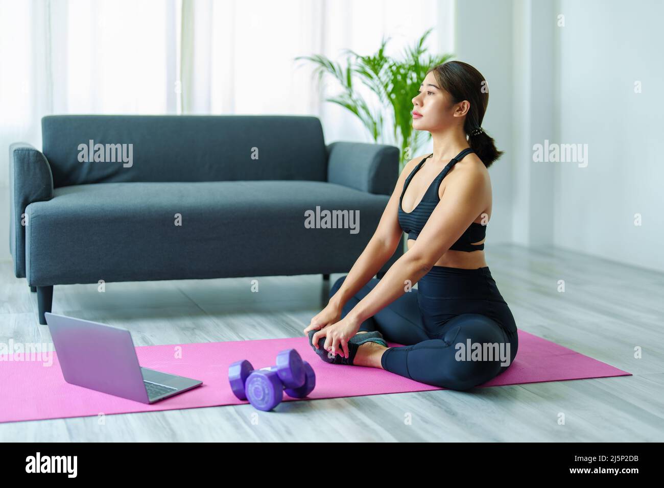 Breathing exercises office hi-res stock photography and images - Alamy