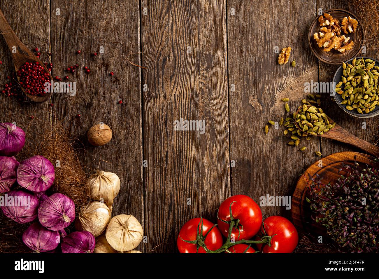 Frame of vegetables hi-res stock photography and images - Alamy
