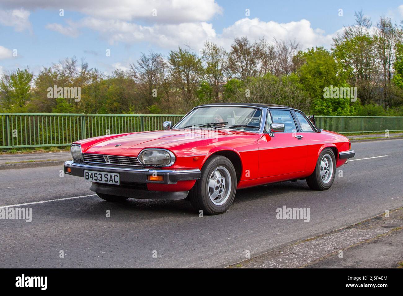1985 80s eighties red British Jaguar XJS JAG SOV HE 5343cc 3 speed ...
