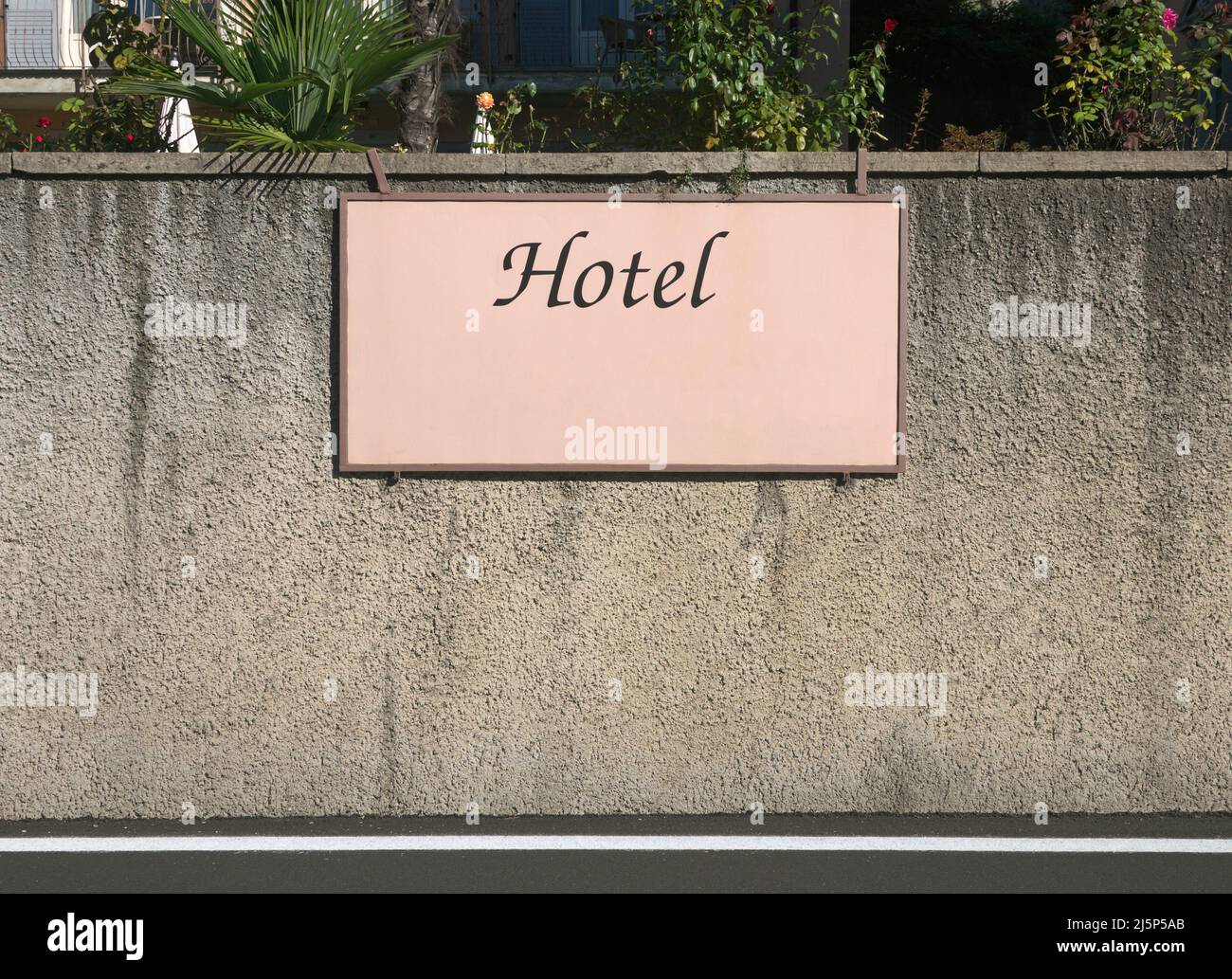 Hotel sign signboard hi-res stock photography and images - Alamy