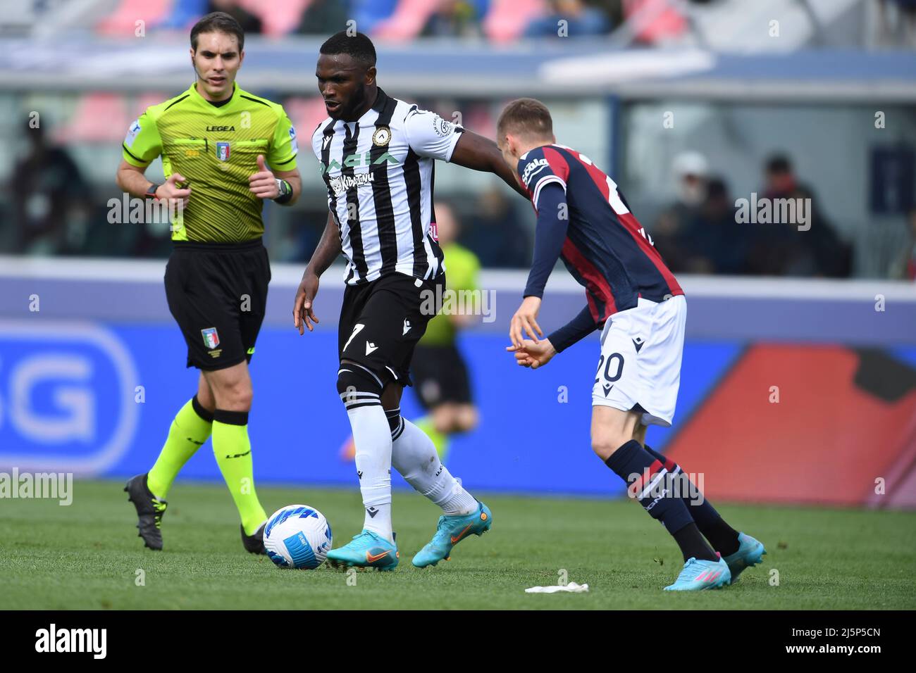 Isaac Success (Udinese) Michel Aebischer (Bologna) during the Italian ...