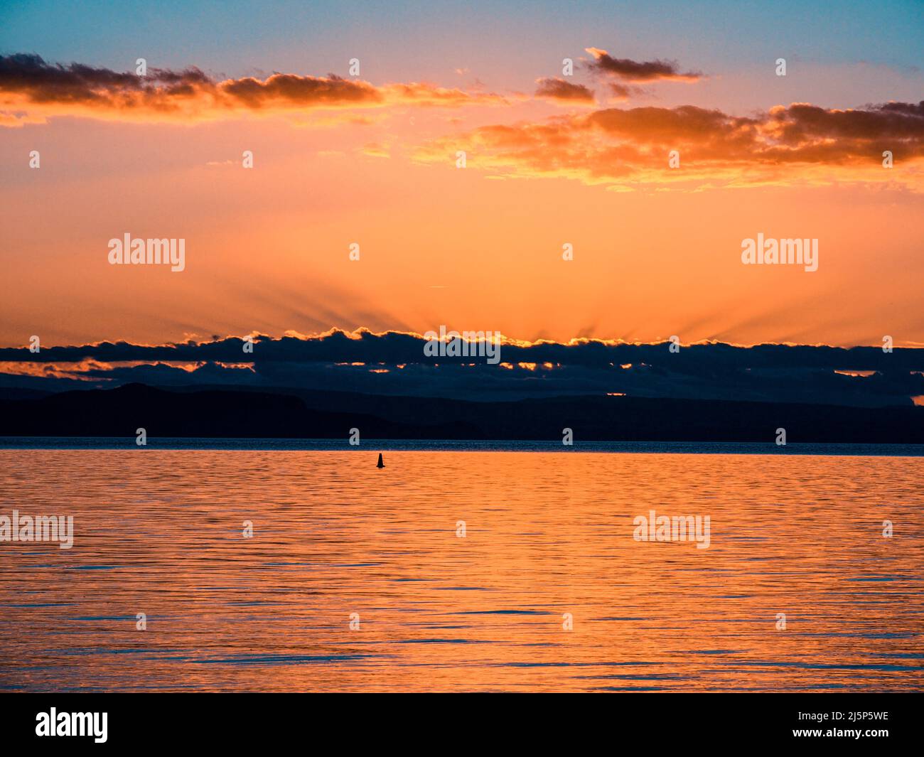 Best sunrise wallpaper hi-res stock photography and images - Alamy