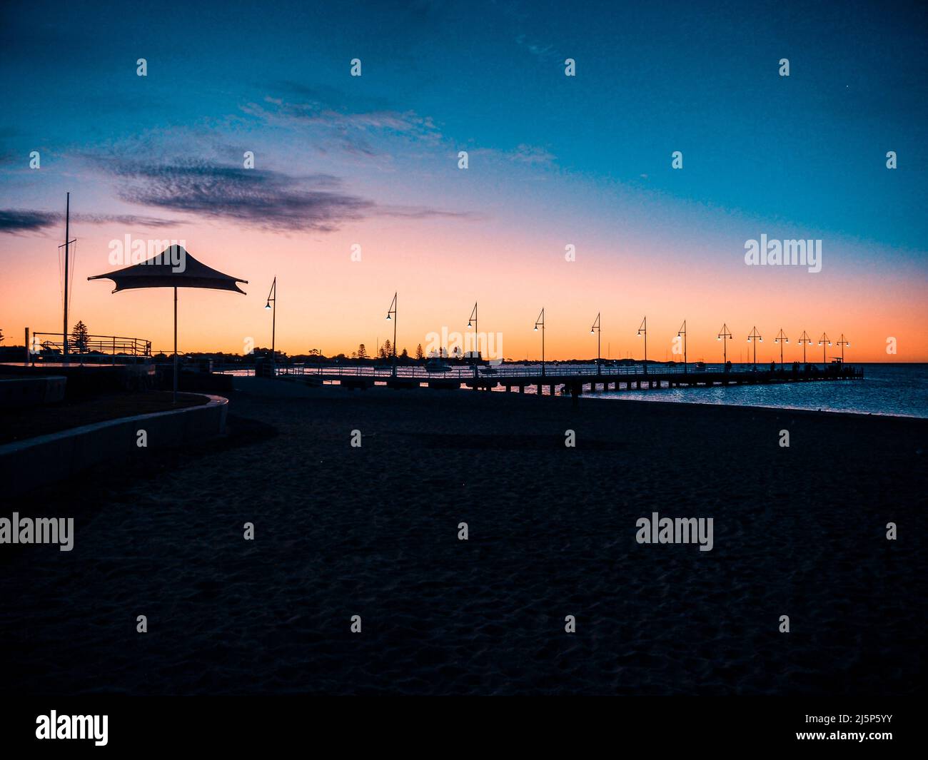 beautiful Australia sunset at the beach ocean Stock Photo - Alamy