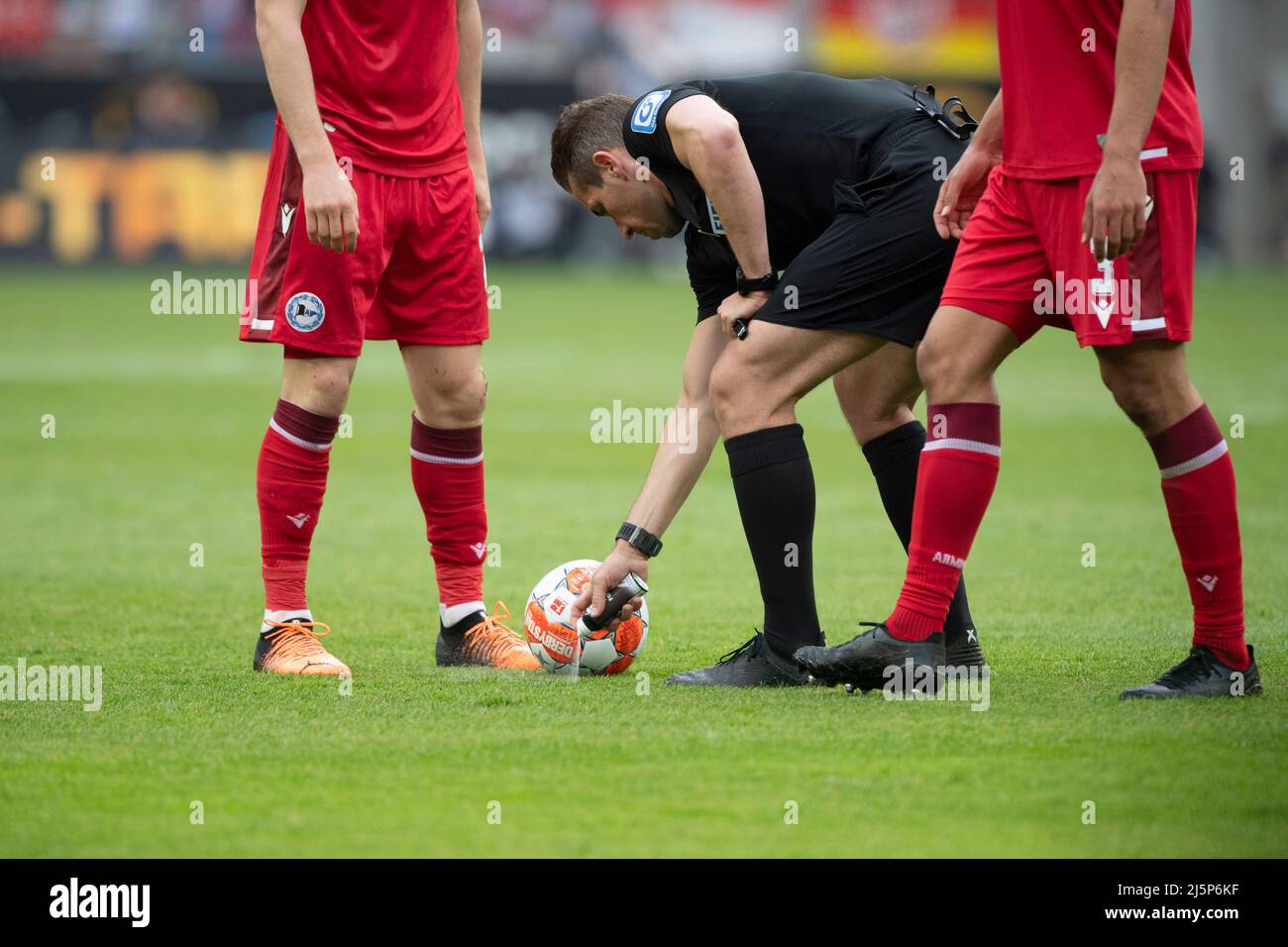 Free kick spray hi-res stock photography and images - Alamy