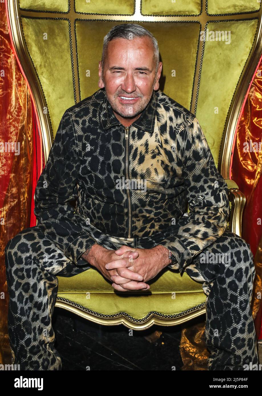 Fat tony dj hi-res stock photography and images - Alamy