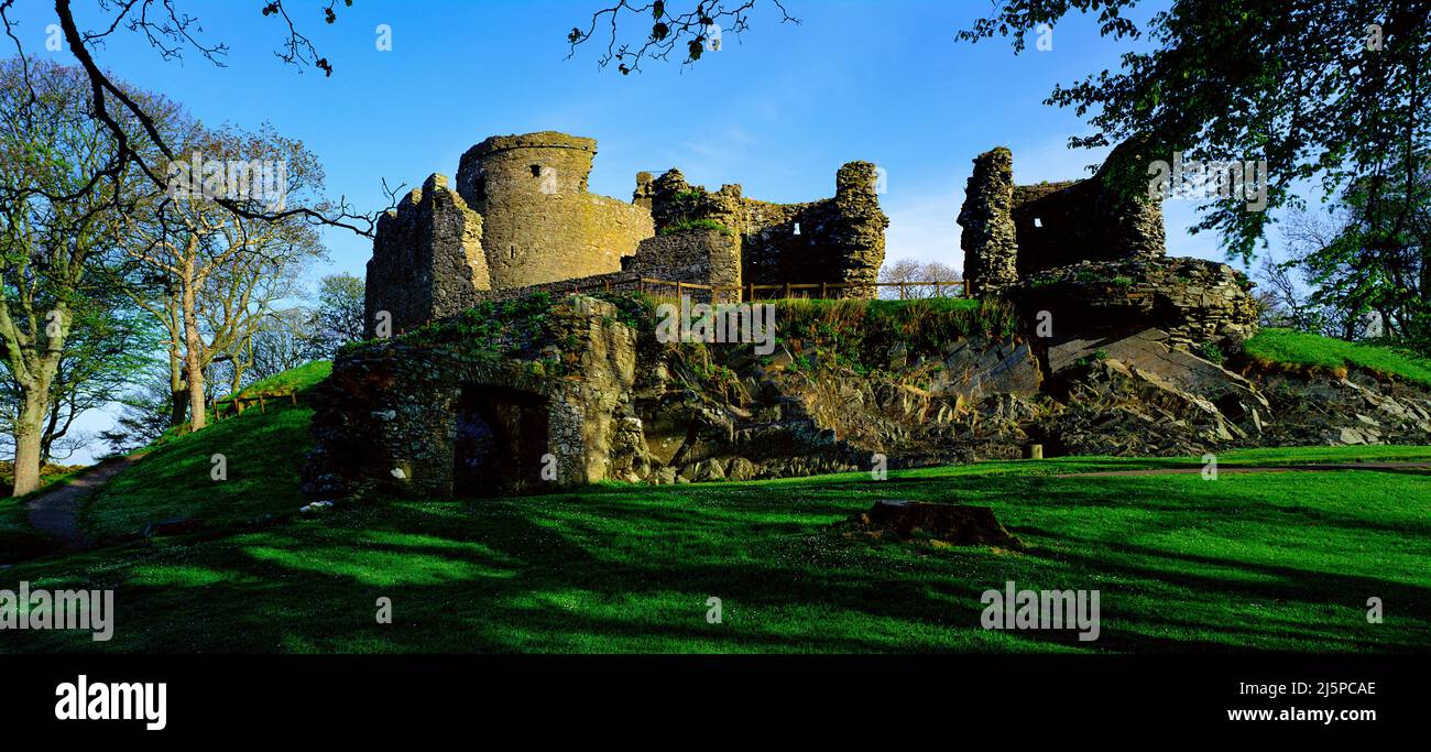 Dundrum castle hi-res stock photography and images - Alamy