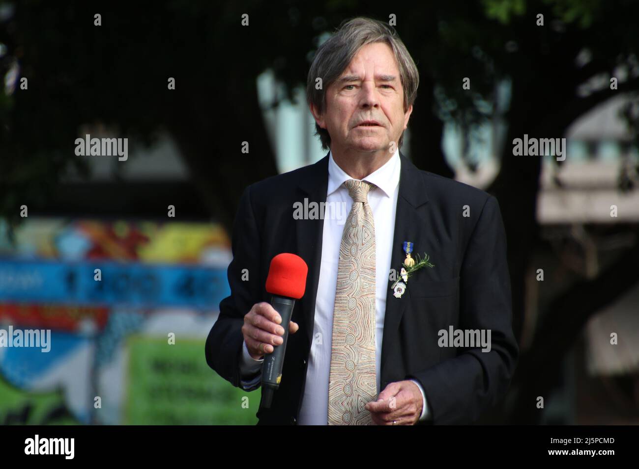 Sydney, Australia, 25th April 2022. Aboriginal Australians take part in ...