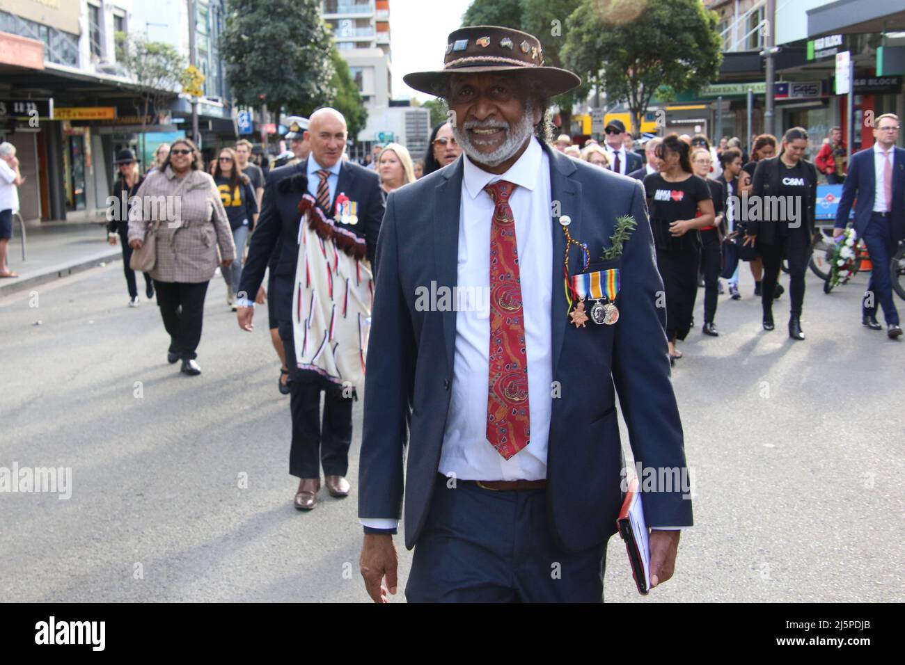 Sydney, Australia, 25th April 2022. Aboriginal Australians take part in ...