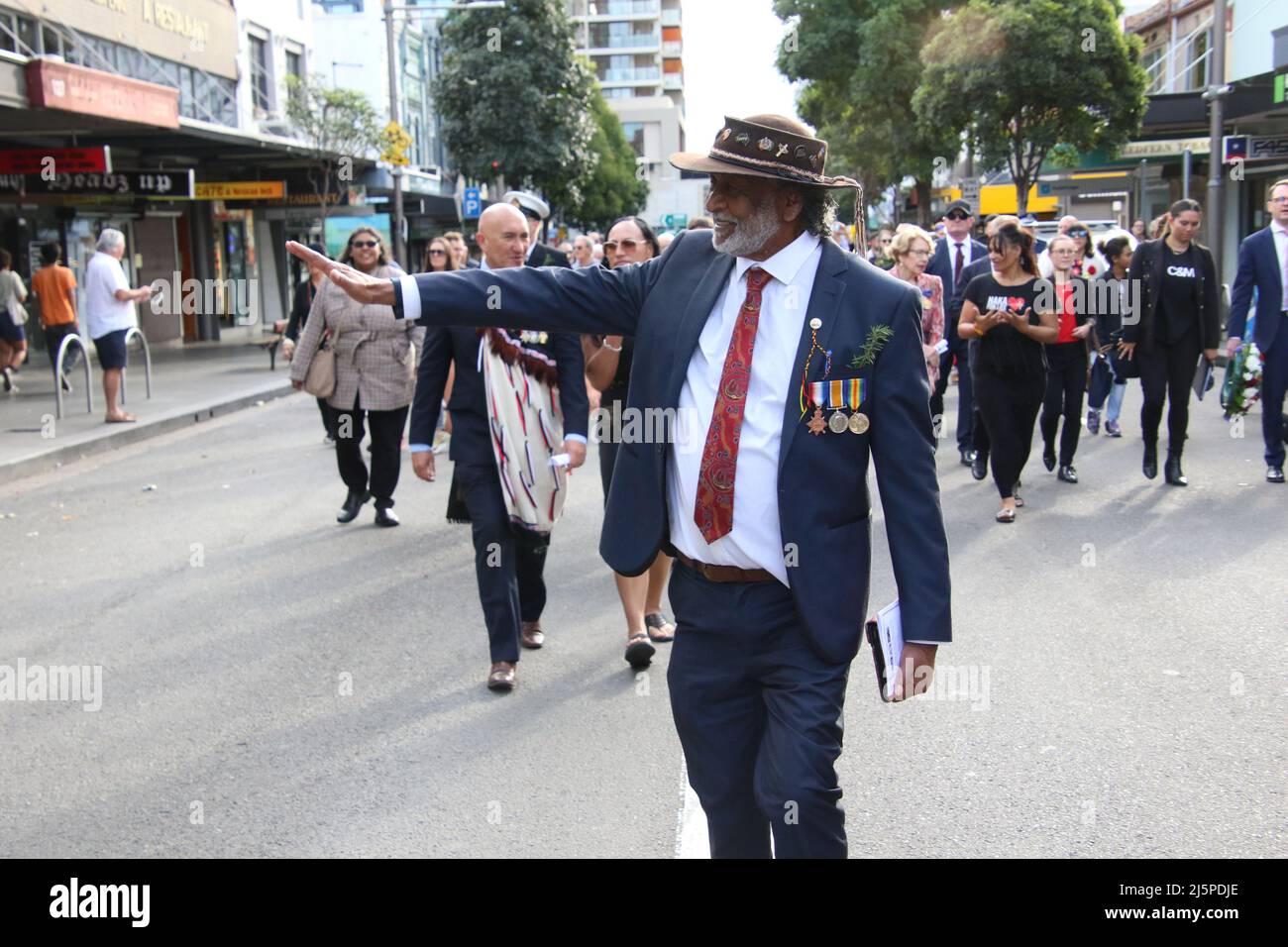 Sydney, Australia, 25th April 2022. Aboriginal Australians take part in ...
