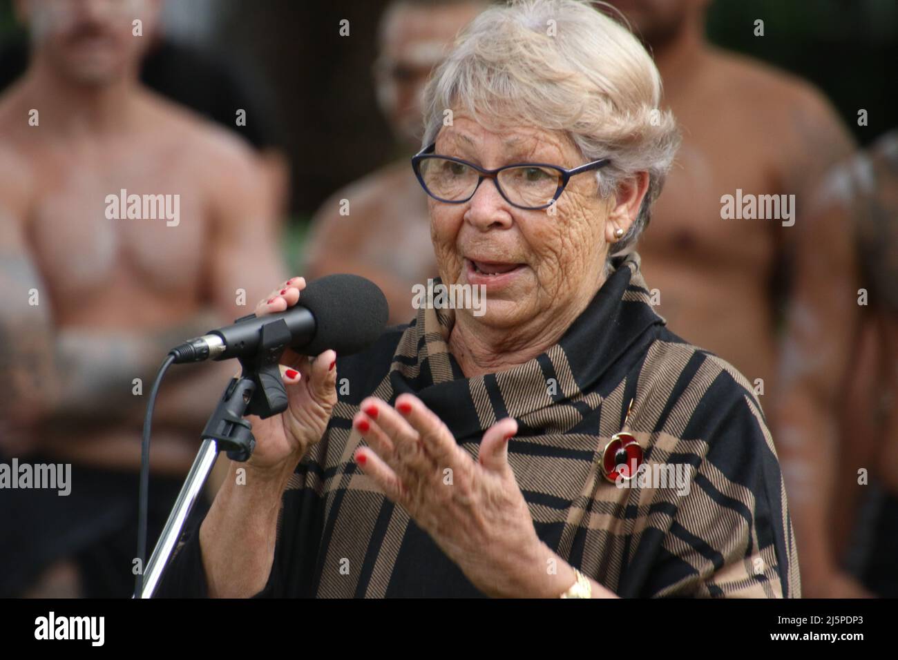 Sydney, Australia, 25th April 2022. Aboriginal Australians take part in ...