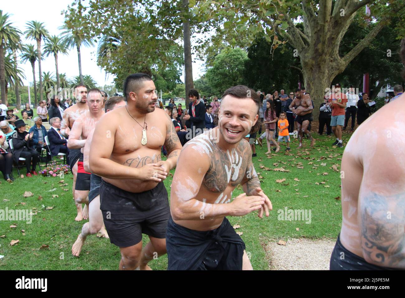 Sydney, Australia, 25th April 2022. Aboriginal Australians take part in ...