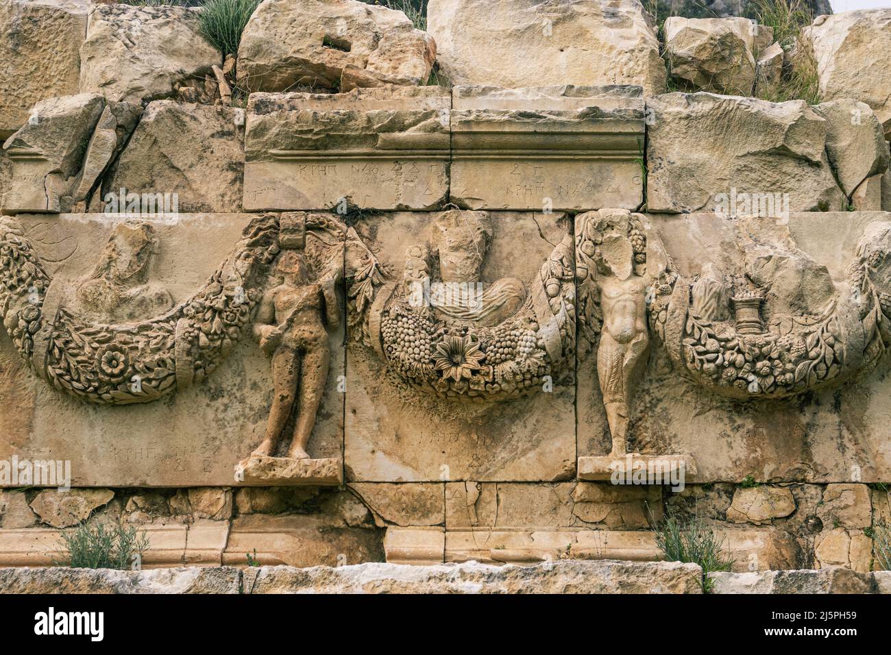 Ancient carved reliefs hi-res stock photography and images - Alamy
