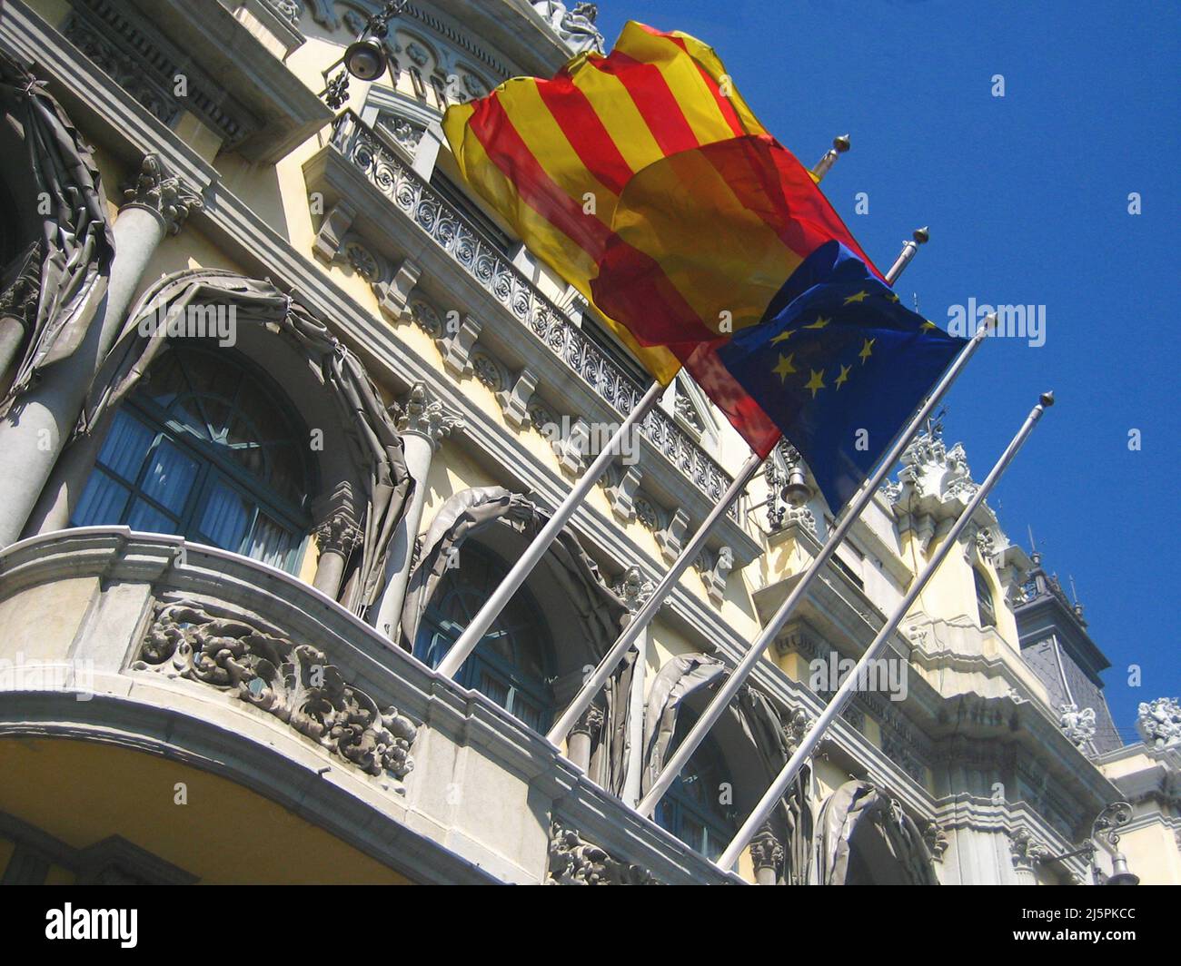 Catalan national flags hi-res stock photography and images - Alamy