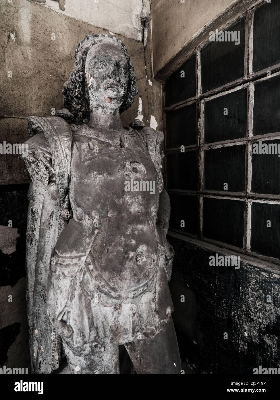 14th Century Statue Stock Photo - Alamy