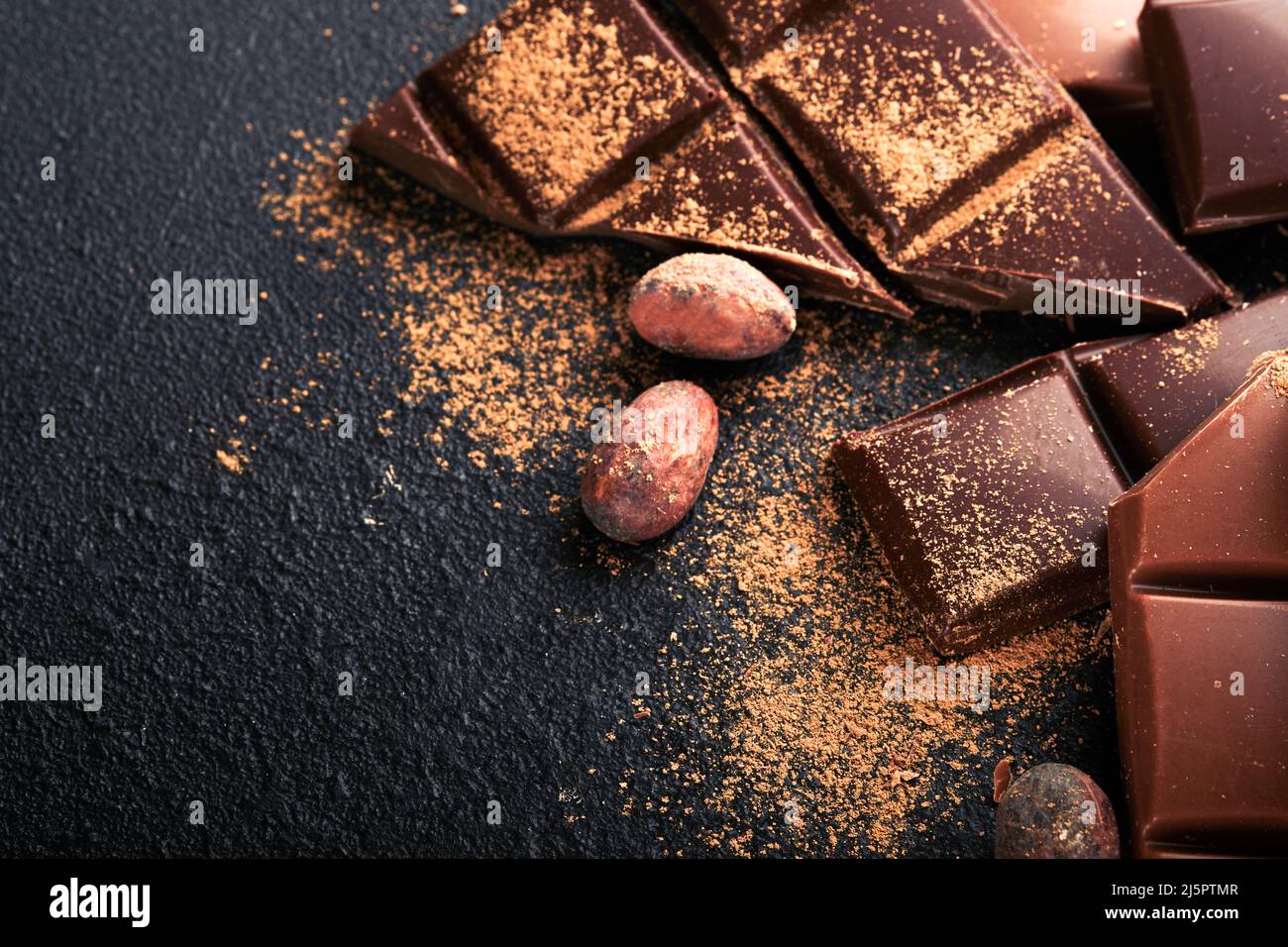 Chocolate and cocoa powder. Composition of cocoa powder, grated and ...