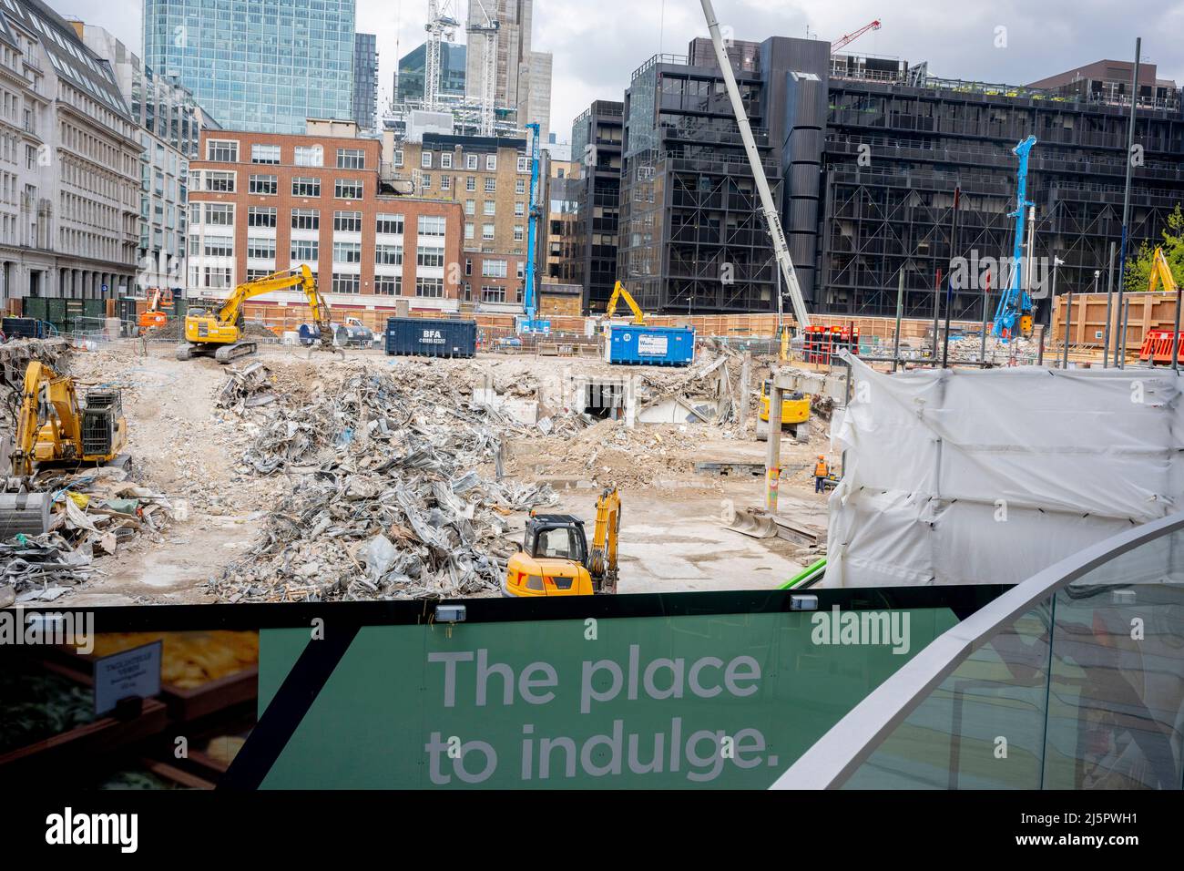 Broadgate london 1990s hi-res stock photography and images - Alamy