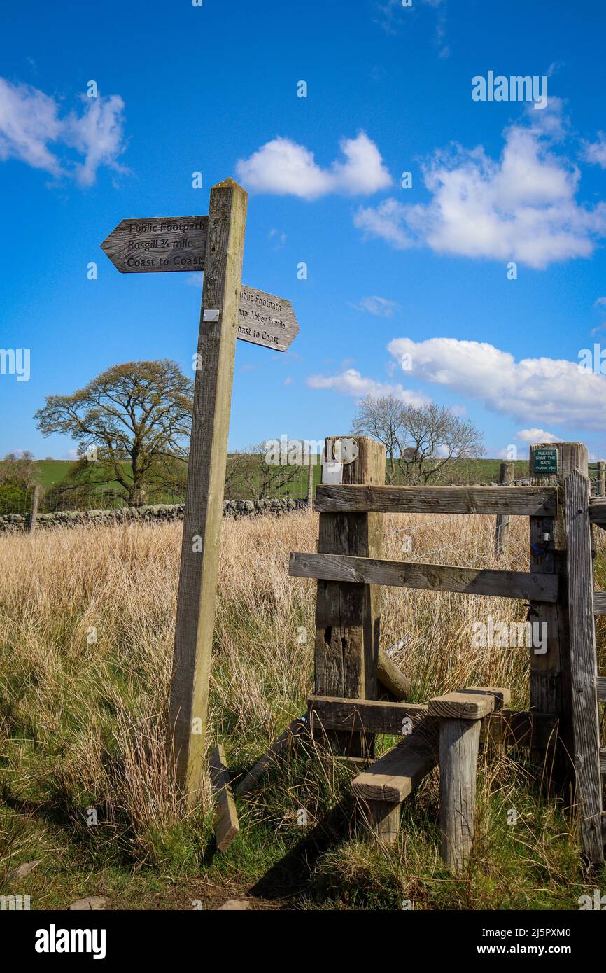 Walking on the Lake District fell / public right of way, coast to coast ...