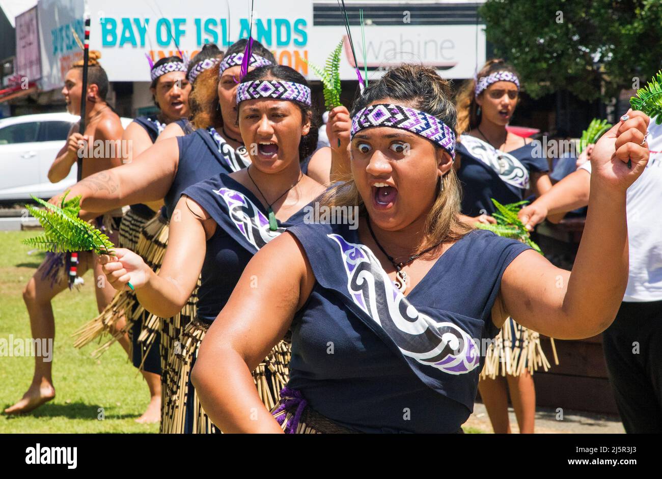 Maori traditional dance in Paihia, the main tourist town in the Bay of ...