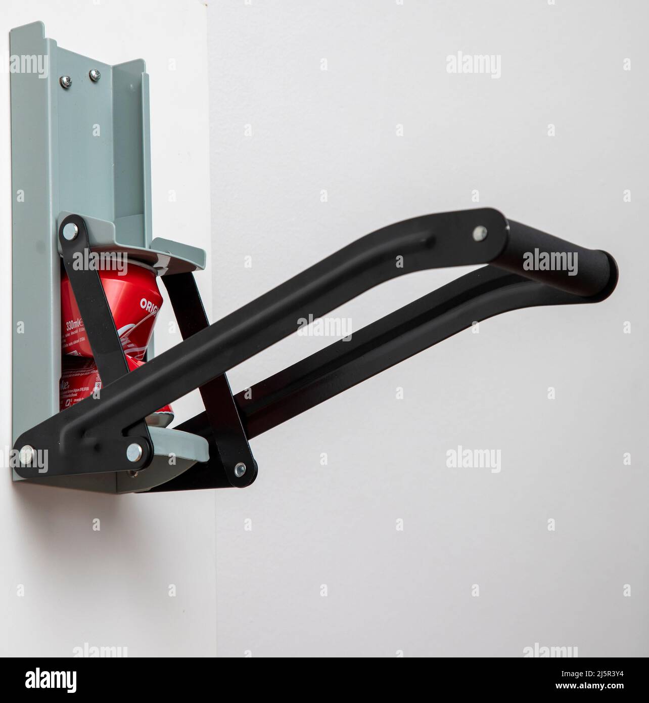 This can crusher can crush aluminum cans for easy recycling. The lever ...