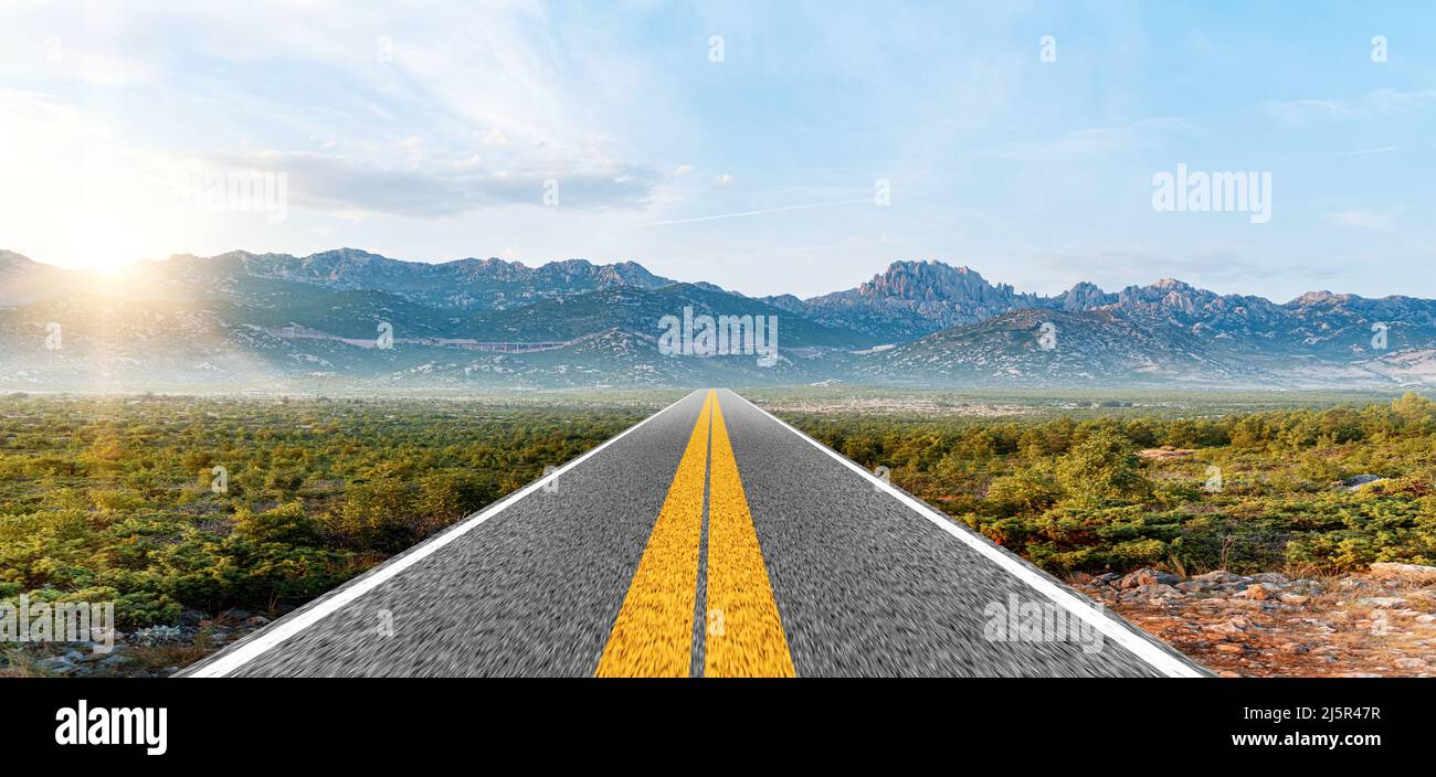 Highway among trees hi-res stock photography and images - Alamy