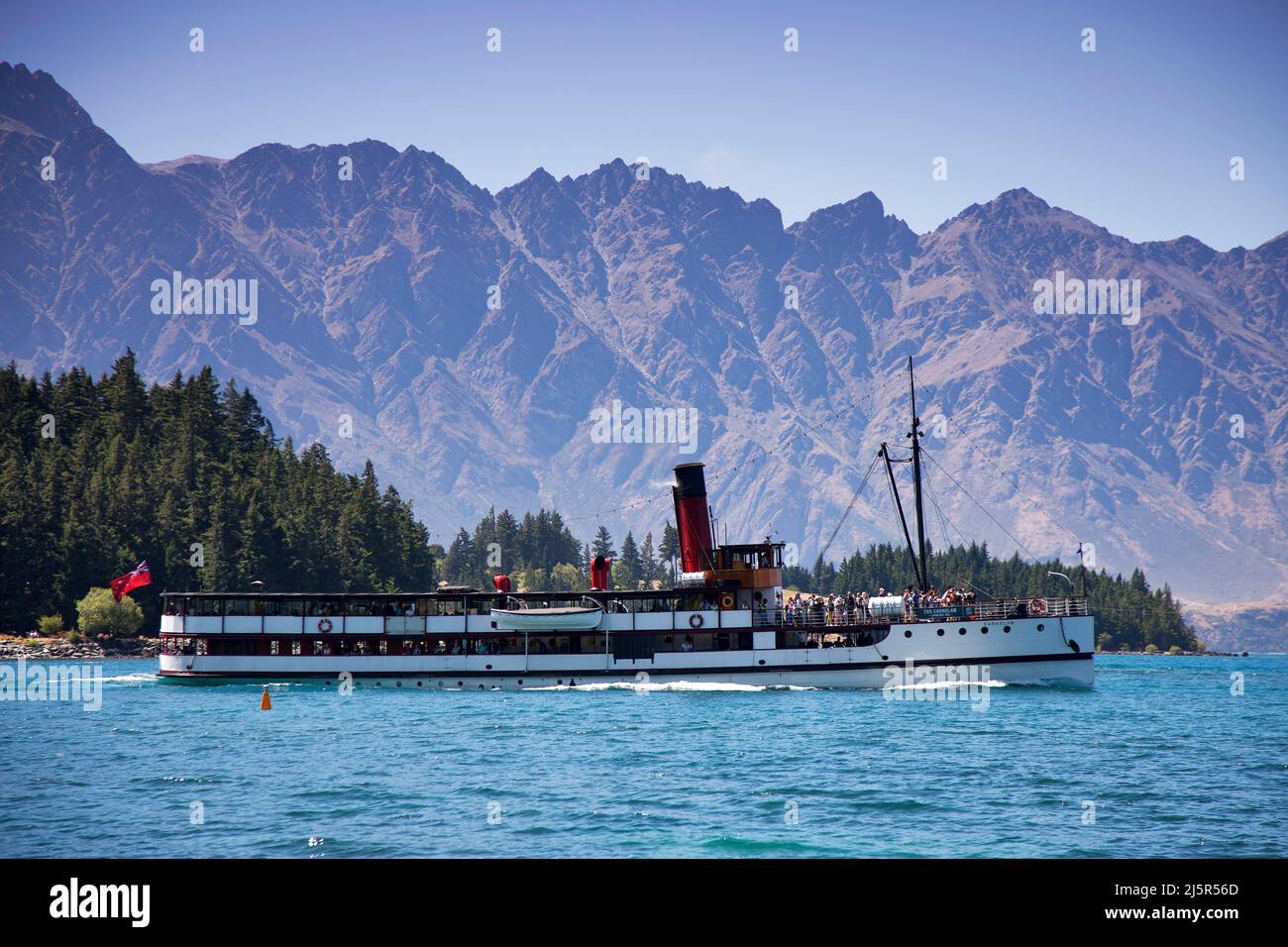 Tourist ship on lake hi-res stock photography and images - Alamy