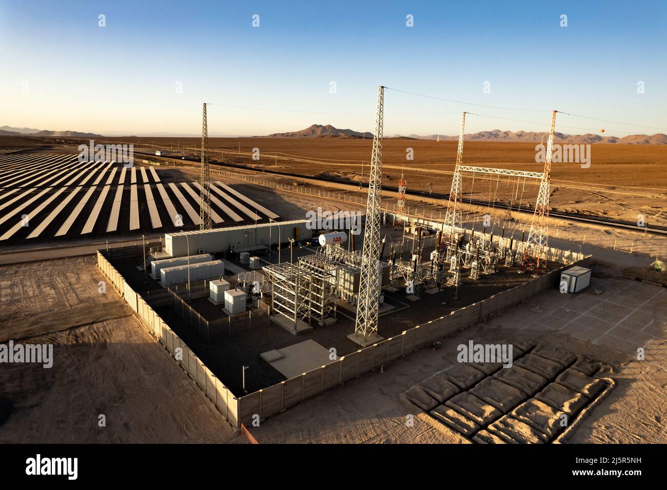 Electricity grid chile hi-res stock photography and images - Alamy