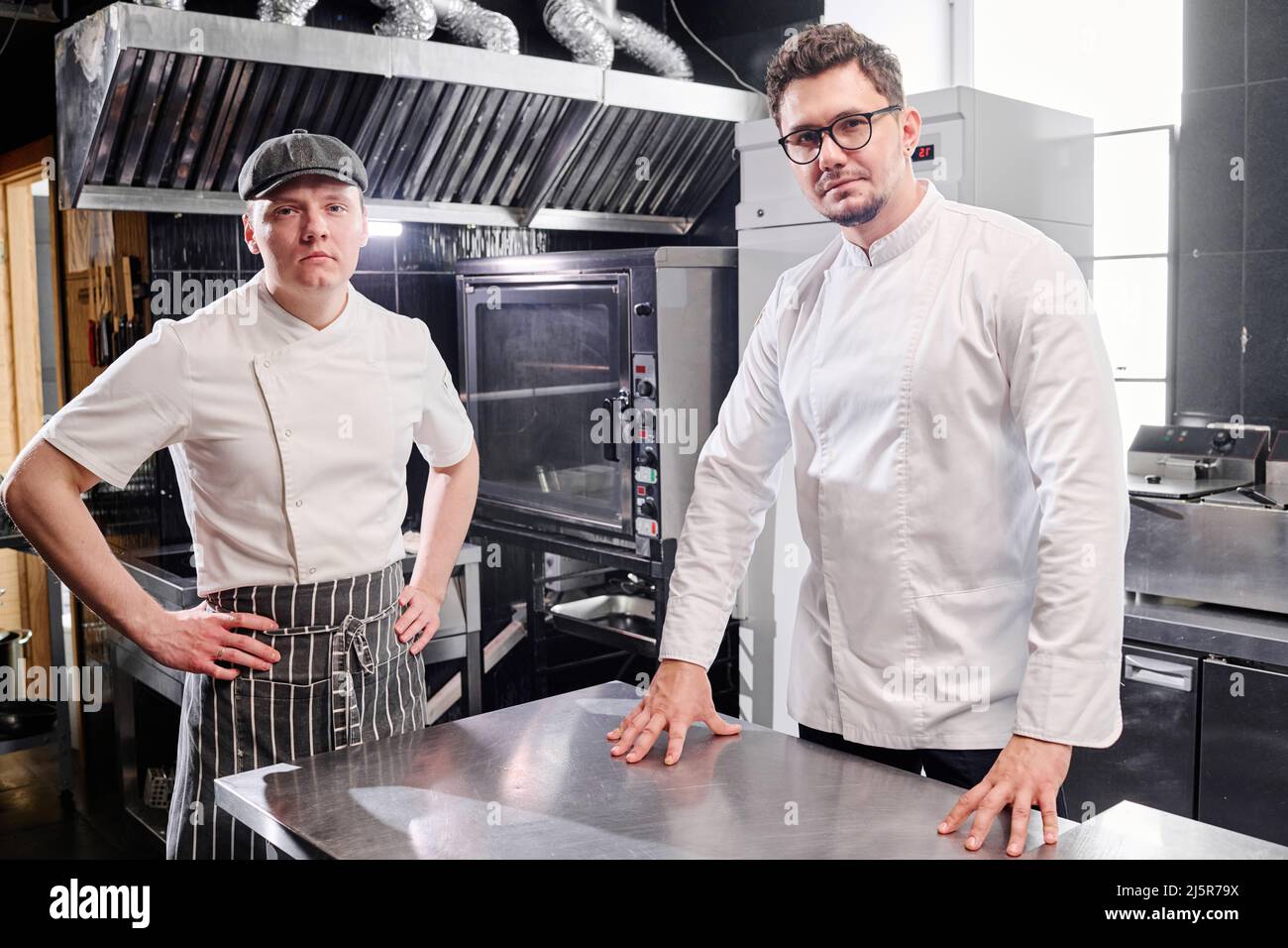 Professional restaurant fridge hi-res stock photography and images - Alamy