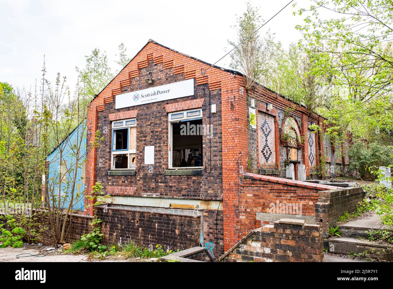 Crewe works hi-res stock photography and images - Alamy
