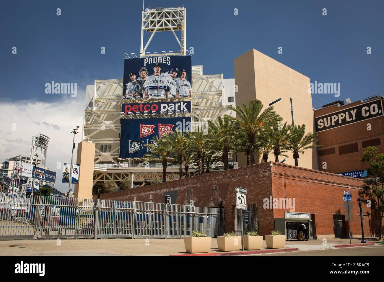 Petco park in downtown hi-res stock photography and images - Alamy