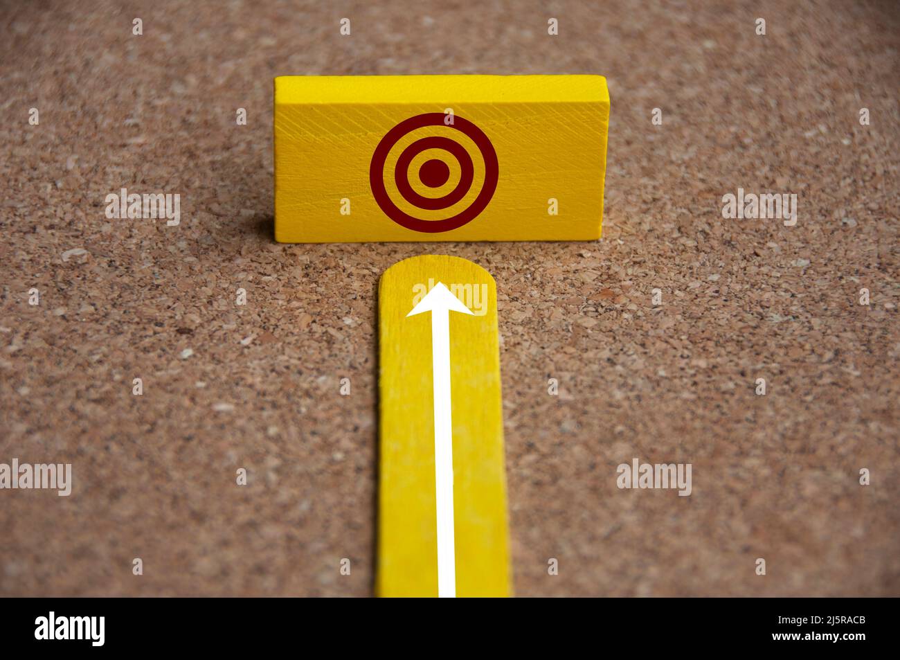 Target setting hi-res stock photography and images - Alamy