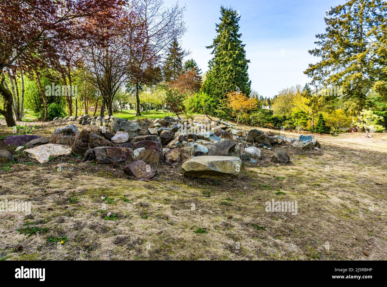 Pile of rocks hi-res stock photography and images - Alamy