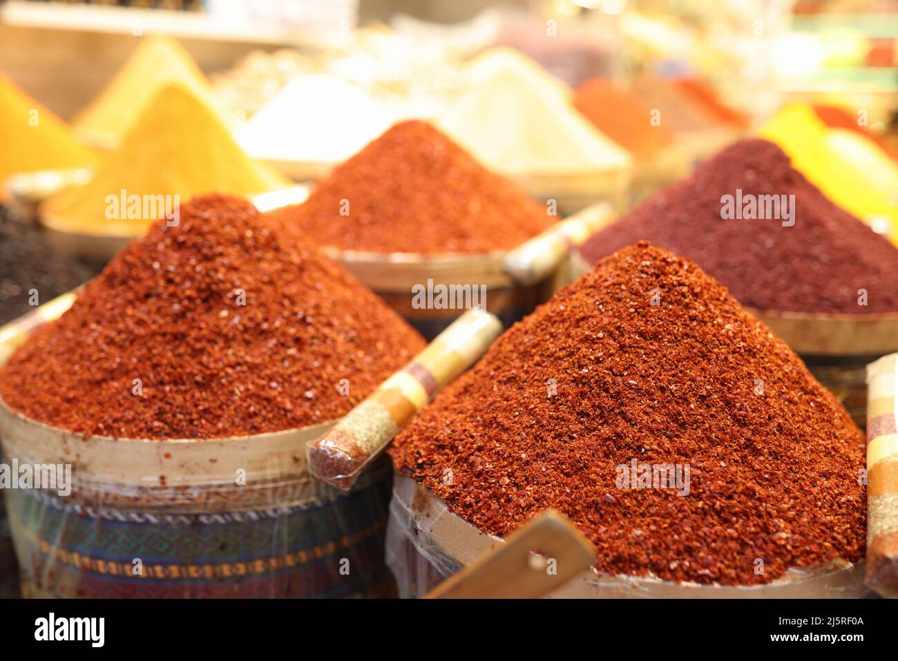 Garlic and Arabic spices in bag closeup Stock Photo - Alamy