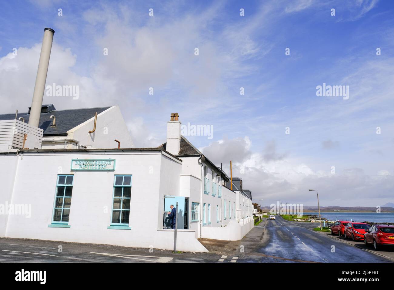 Lochside distillery hi-res stock photography and images - Alamy