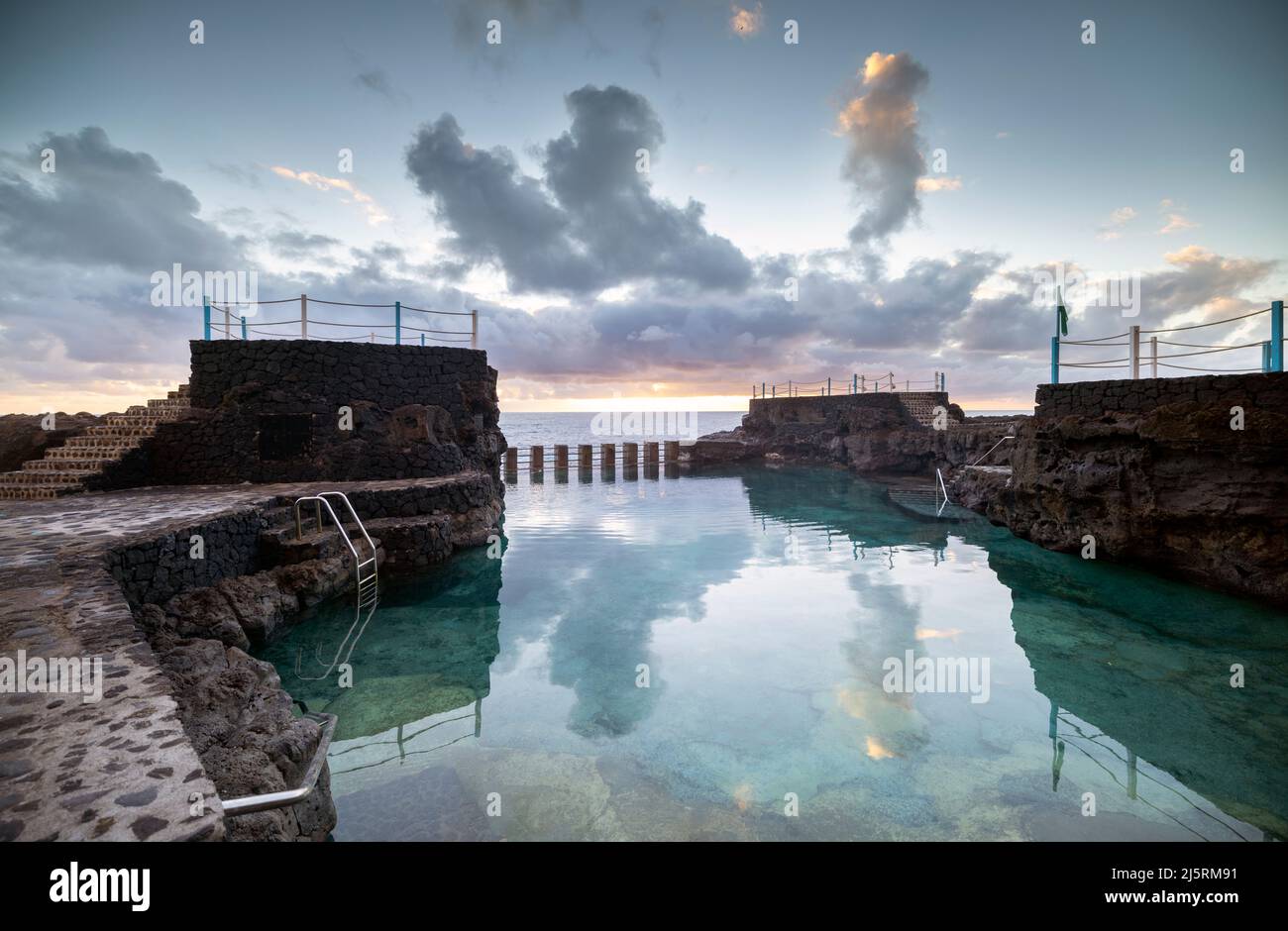 Natural swimming pools la palma hi-res stock photography and images - Alamy