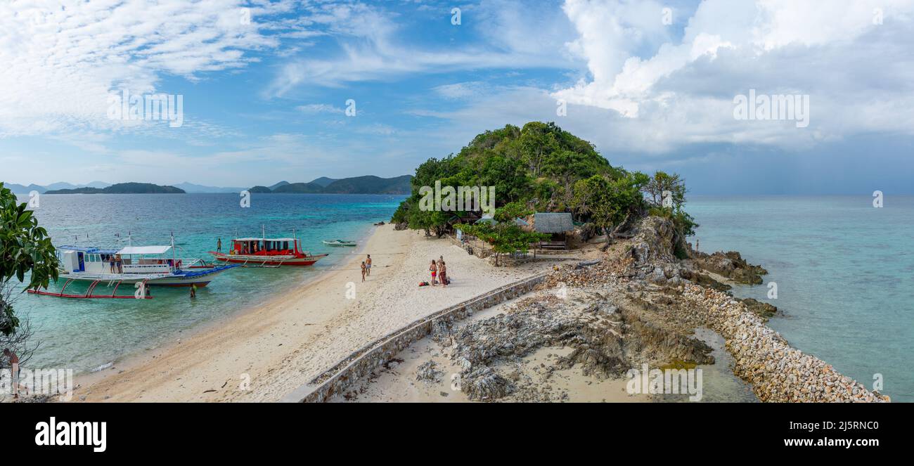 Bulog Island, Coron, Philippines - 11.11.2019 Stock Photo - Alamy